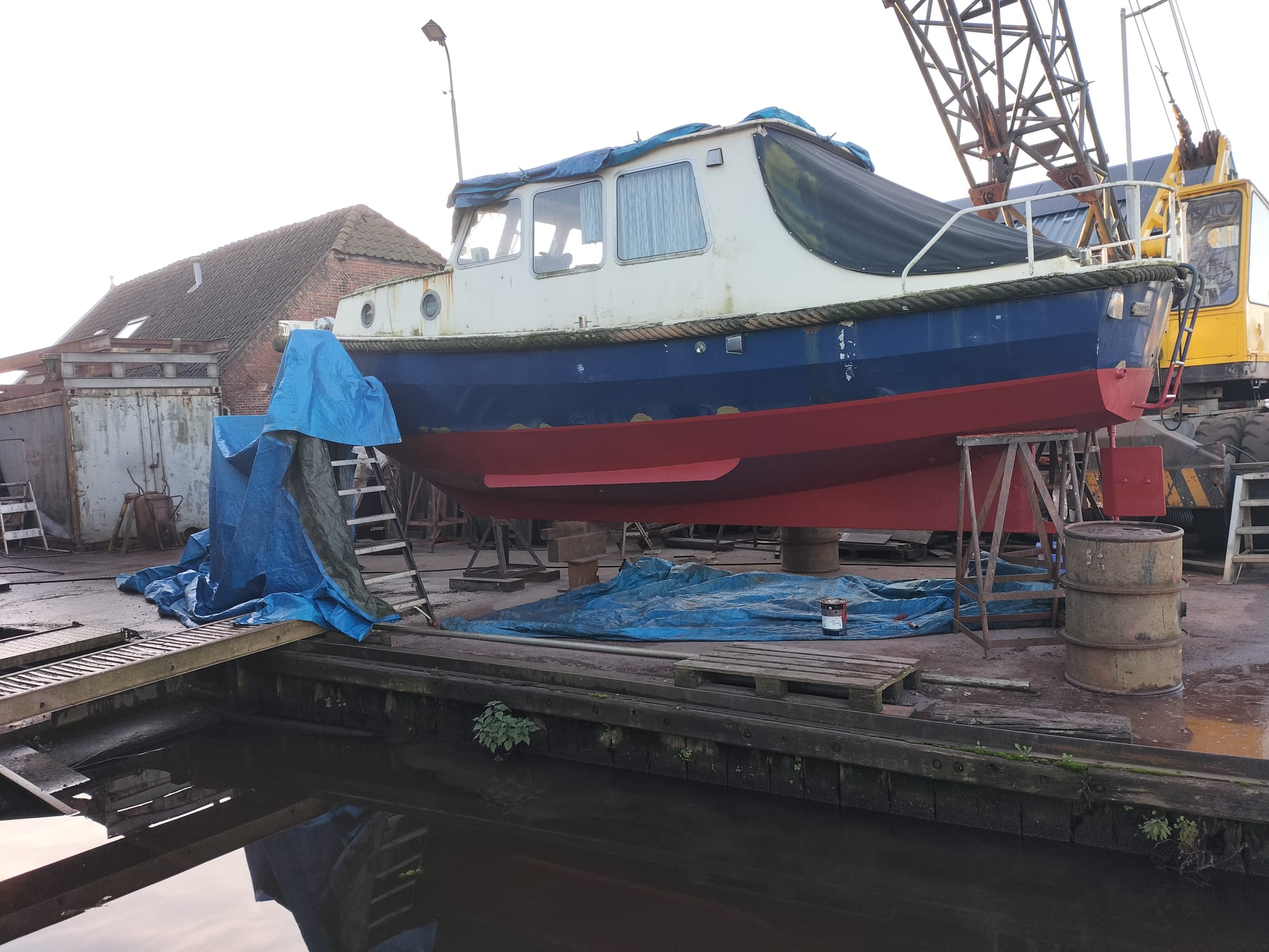 Stalen vlet onderwaterschip antifouling | Bootsloperij & ophaaldienst